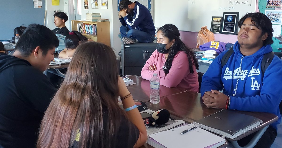 Helping Newcomer Students Ease Trauma and Stress | NEA