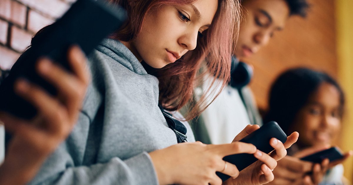 Impact of Social Media and Personal Devices on Mental Health | NEA