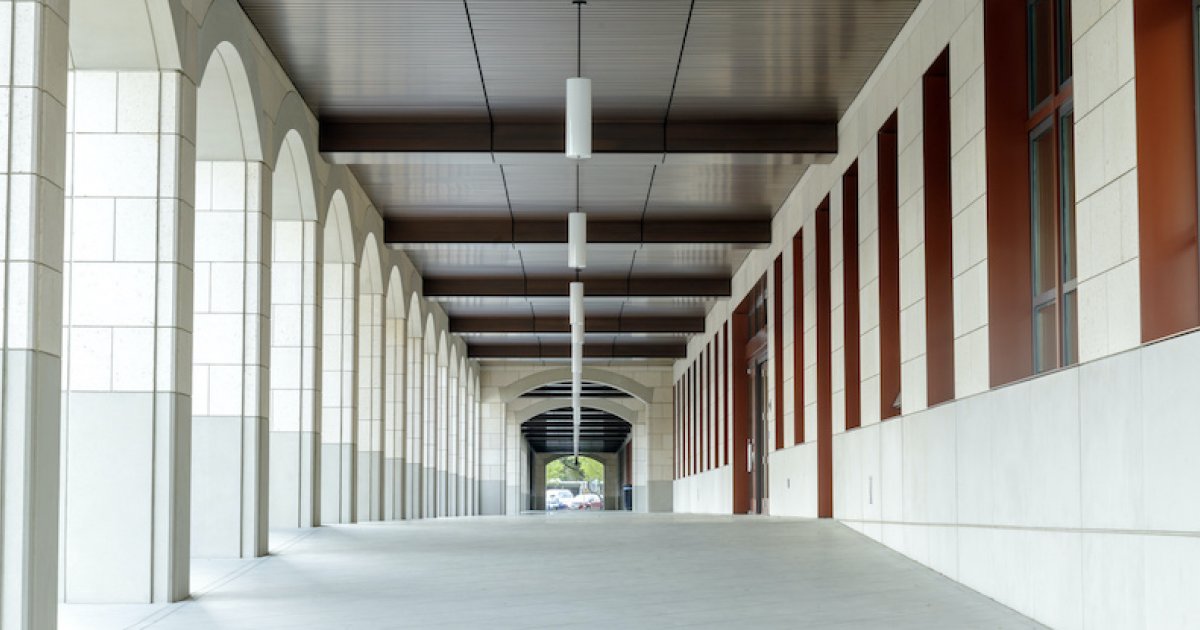 Colleges Must Mandate Face Masks on Reopened Campuses, Union Says | NEA